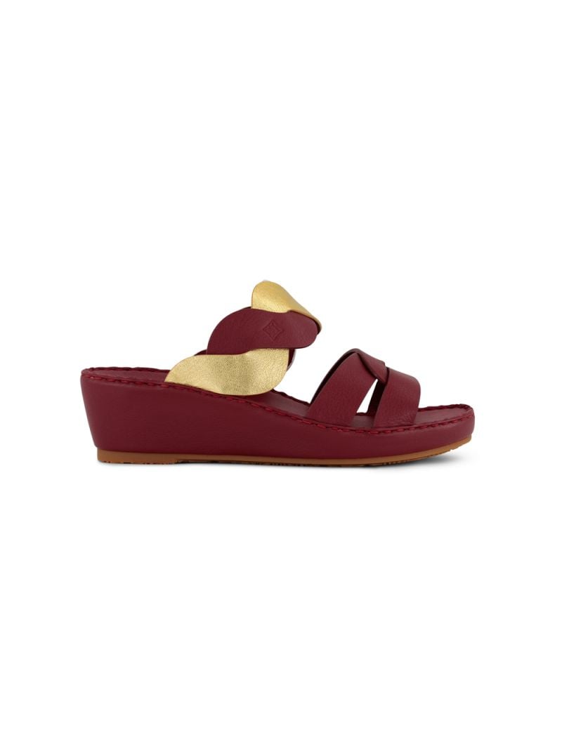 Buy Traditional Arabic Sandals with Nickel-brushed Buckle | aLmandoos